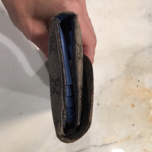 Gucci | Bags | Gucci Gg Supreme Wallet With Baby Blue Inside | Poshmark